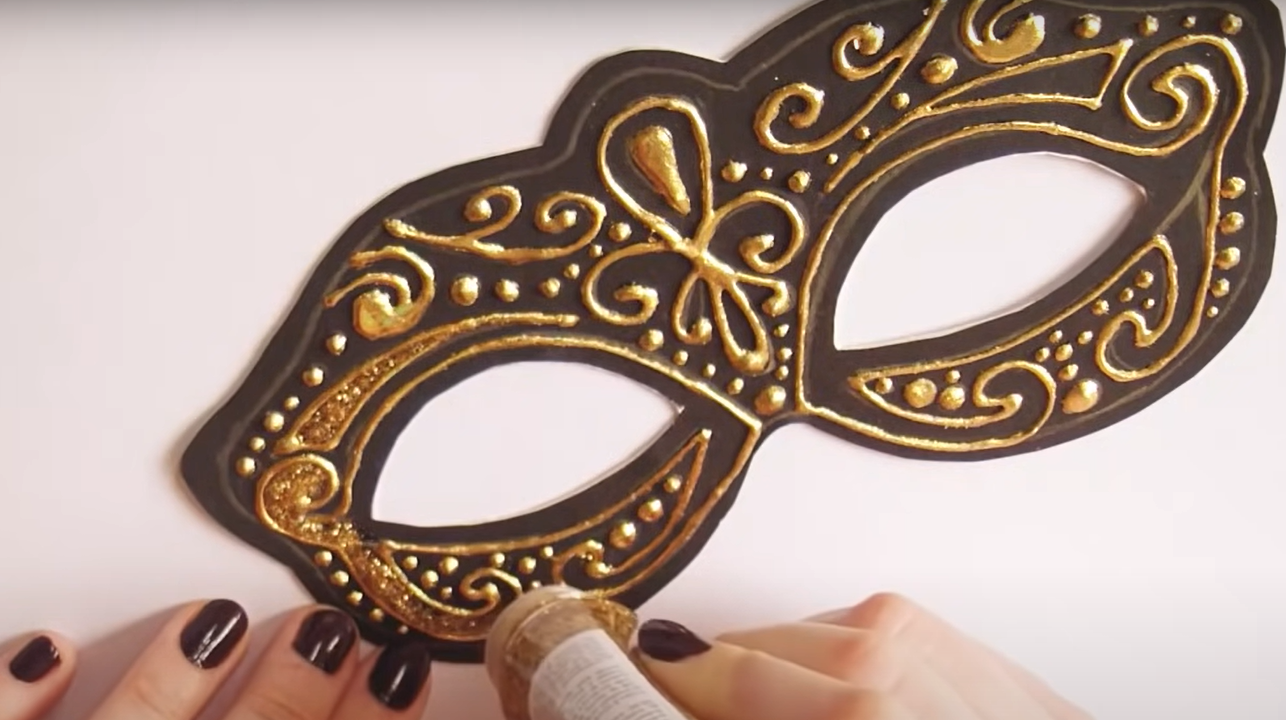 Masquerade Mask Crafting Workshop | Highland Center for the Arts